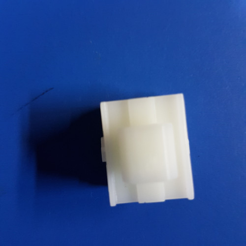 Mercedes W124 - Door Moulding Clip Early 1985-1990 - 124 988 04 78 ...