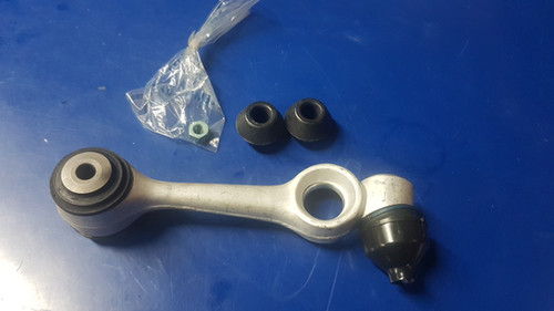 Mercedes W116 & W123 - Frt Upper Rt hand control arm - 123 330 47 07 ...