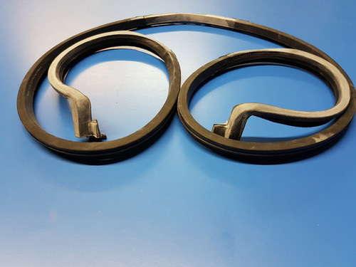Mercedes W107 Soft Top Stowage Cover Rubber Seal - 107 758 01 98 ...