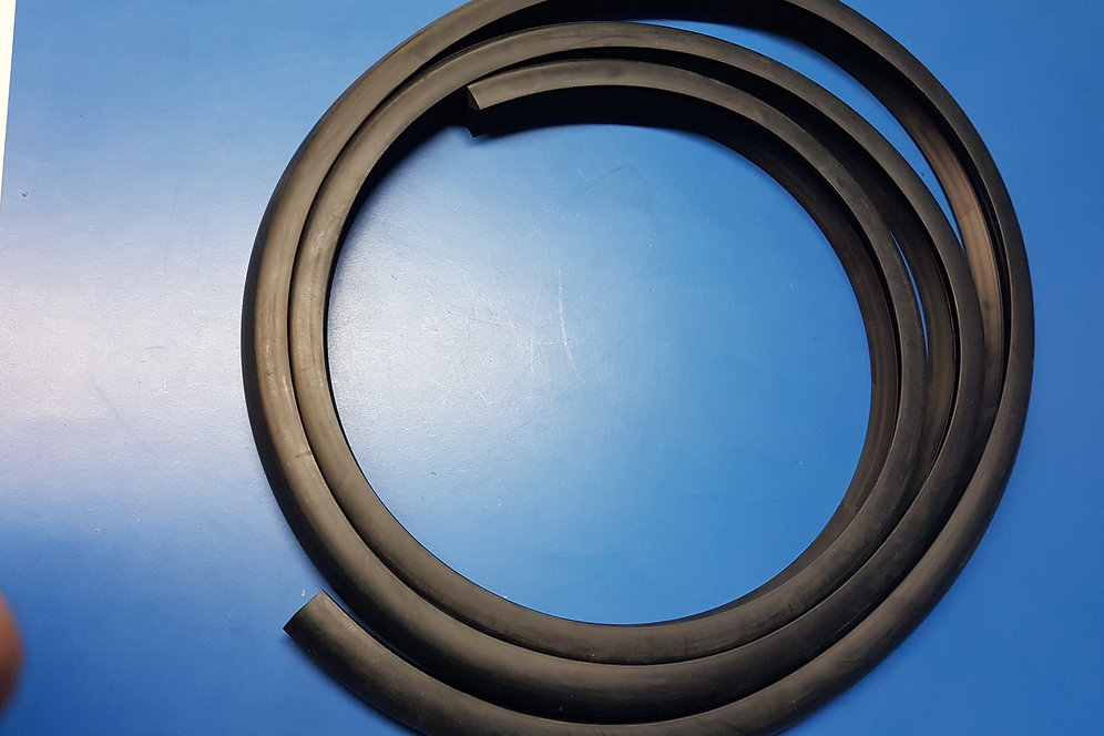 Mercedes W111, W114 & W115 Bumper Bar rubber - 115 885 01 21