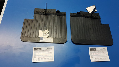 Mercedes W461 - W463 - Mud Flap Kit Front Pt No: - 461 880 04 22 ...