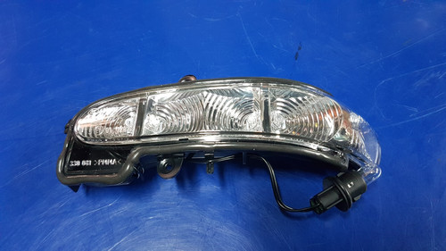 Mercedes W203 & W211 Turn signal light - left mirror - 203 820 13 21 ...