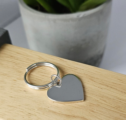 Engraved heart keyring | Meadow Memorials