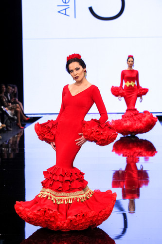 MODELO MERCEDES | Alejandro Santizo