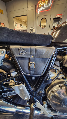 Sacoche latérale cuir "Skin Shift" pour Royal Enfield 650 - Noir ...