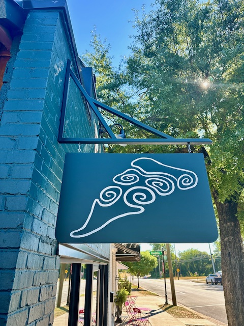 Ghost Runner Pizza: Perry's Pizza Haven