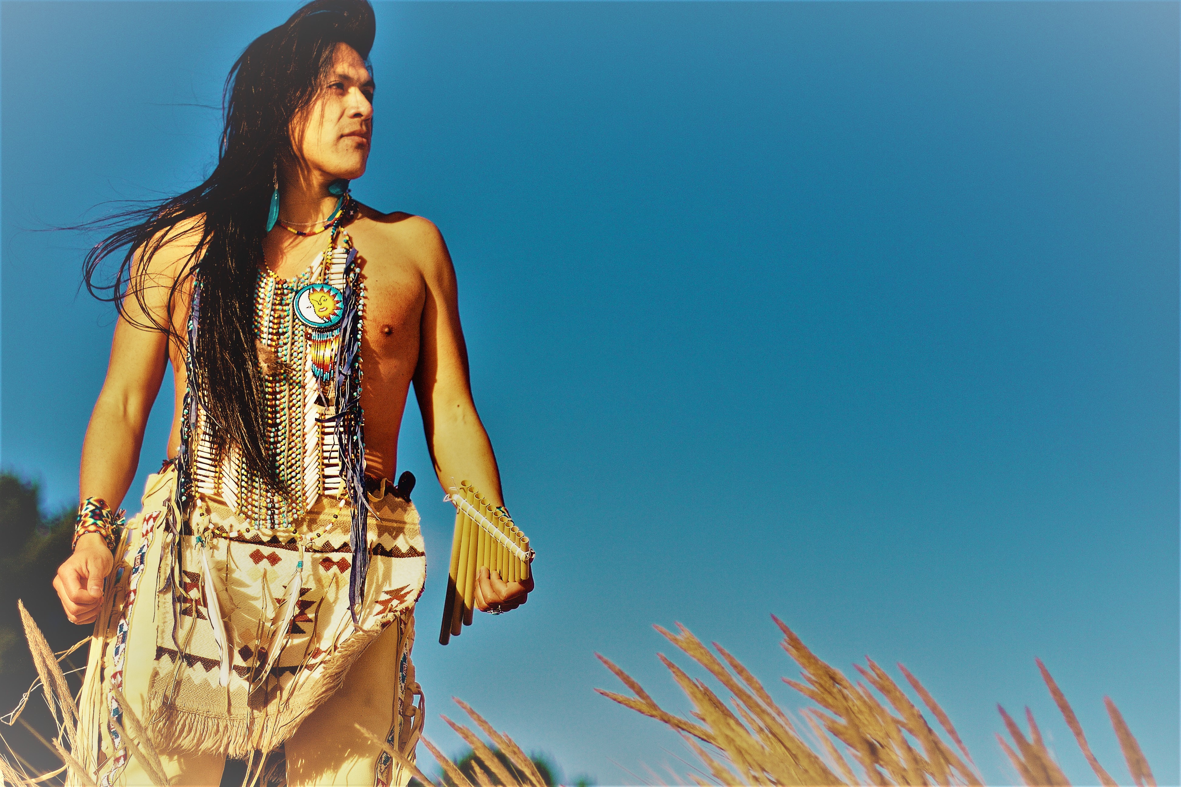 LEO ROJAS