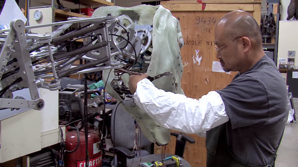 Which components are commonly used to create animatronics? (work in ...