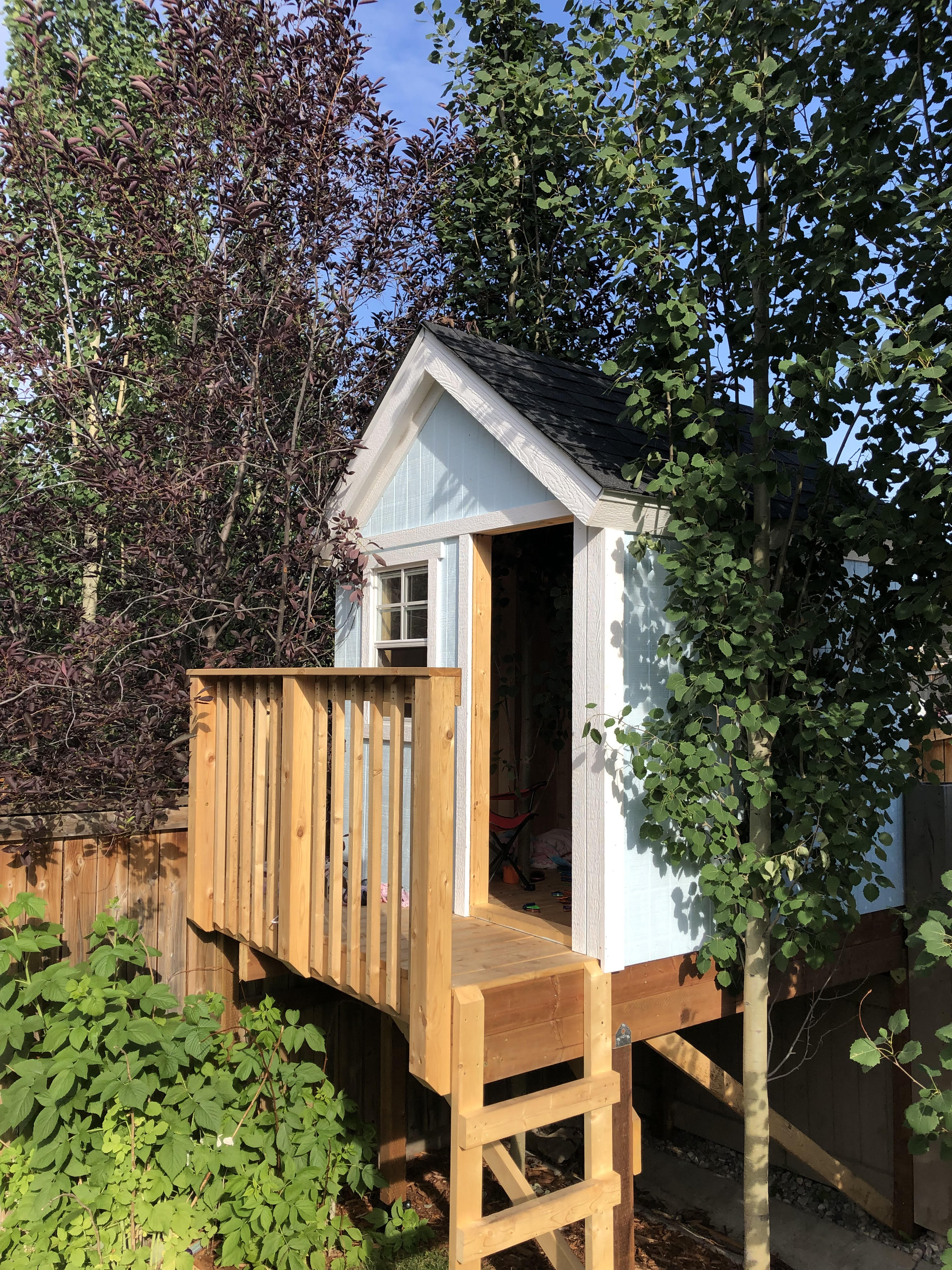 Alberta Sheds | Installed Sheds | Shed Calgary | Custom Sheds | Images