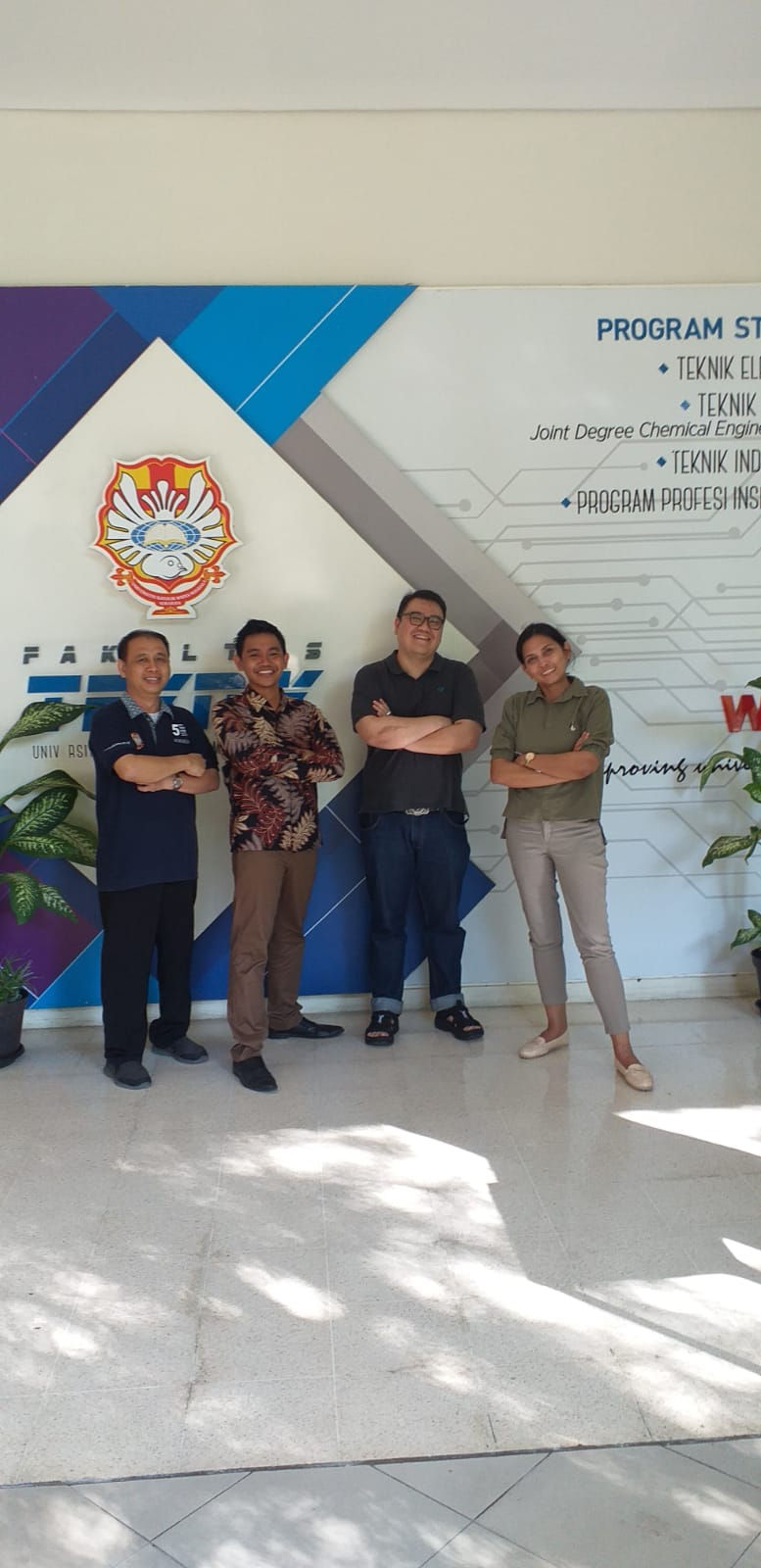 Kunjungan Kerjasama FT UKWMS dengan SMPK Dharma Mulya