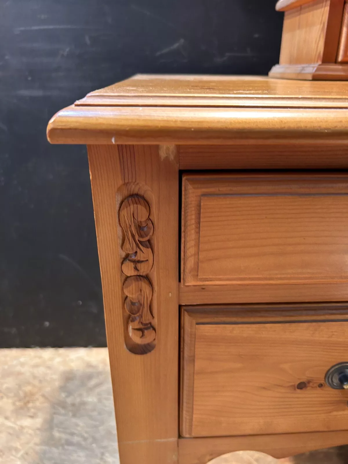 Farmhouse style Chunky Pine Dressing Table with Stool and Mirror ...