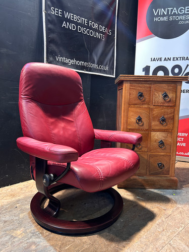 Ekornes Stressless Ambassador Reclining Swivel Chair | vintagehomestores
