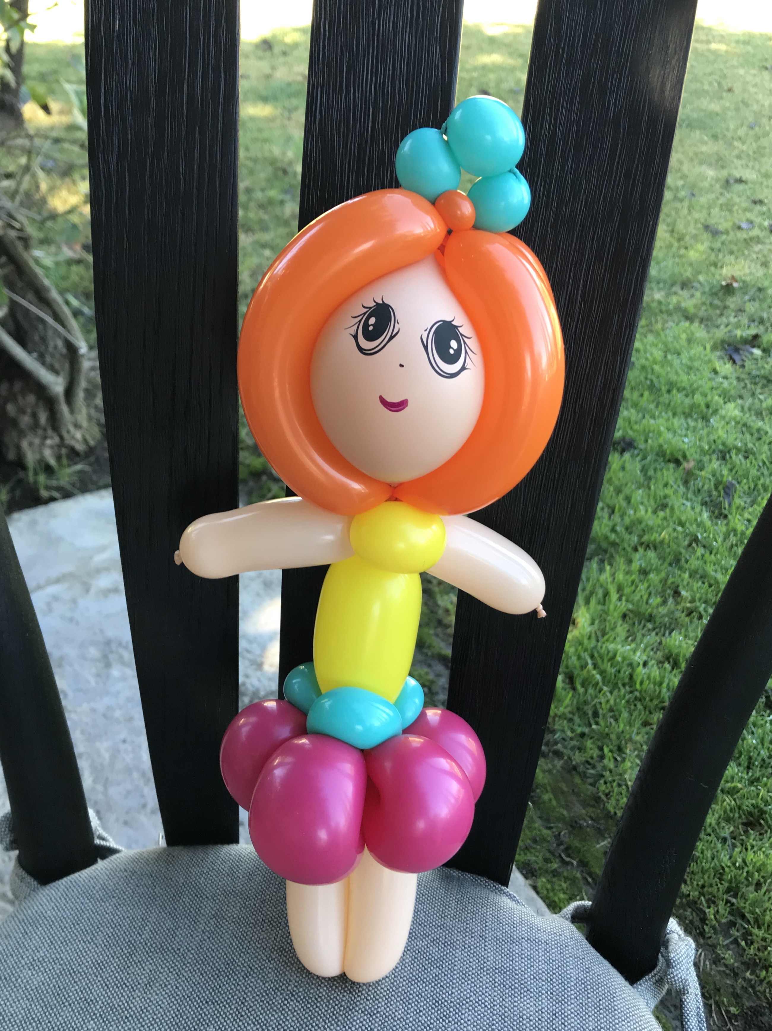 BEST BALLOON ARTIST. BALLOON TWISTER. COLUMNS. ARCHES