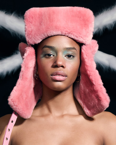 SOFT CORAL PINK FURRY CAP | Dominnico
