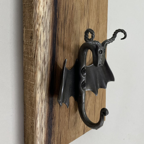 Dragon Hanger - Moon on Right | Knotart By Park