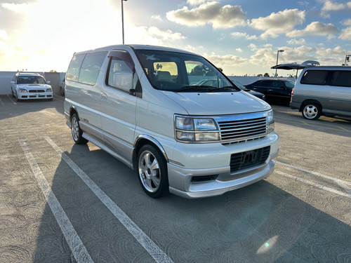 NISSAN ELGRAND | JDM Car