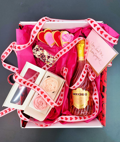 V day Gift box - Premium | cakesbyjudyc