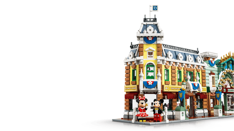 LEGO Disney 43302 Main Street, U.S.A. Officially Revealed for June 2026