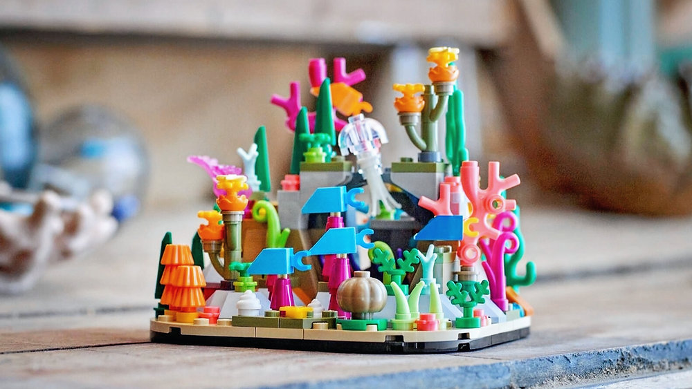 LEGO 40783 Coral Reef Diorama GWP Officially Revealed | 22nd April 2025