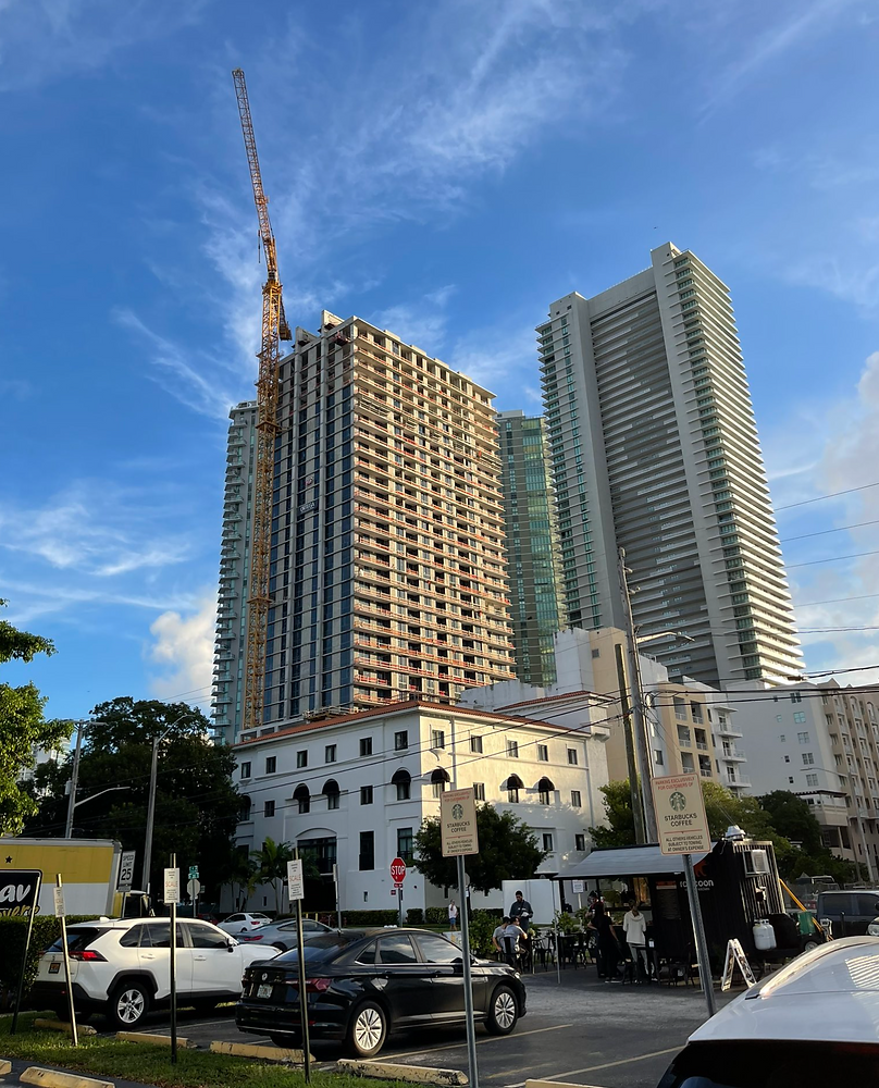32-Story Metro Edgewater Topped Off