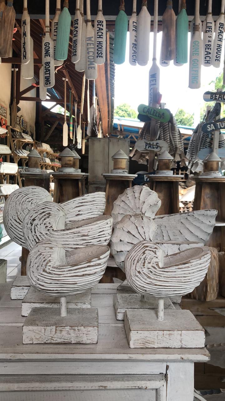 Wooden shell decoration set