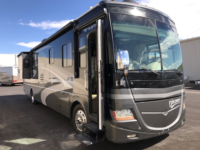 Fleetwood Discovery '07 | Premier | Class A Motorhome Rentals