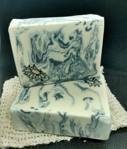 Graphite soap, 5 oz | BizzyBSoaps
