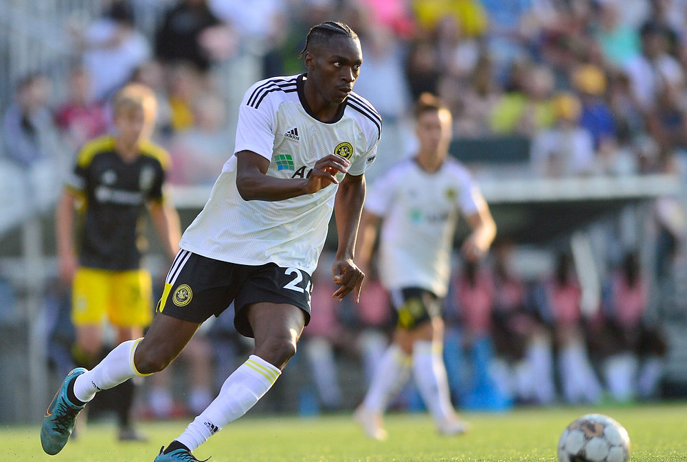 New Signing – Tola Showunmi