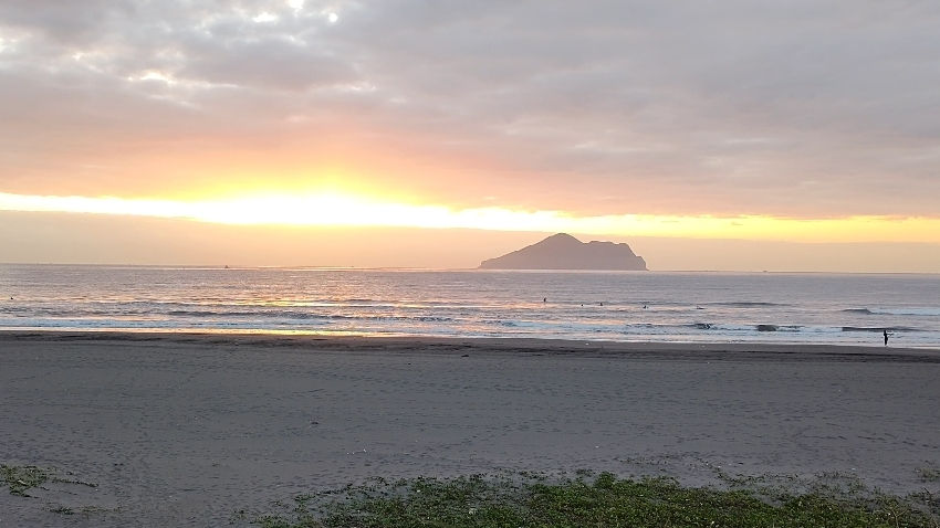 Sunrise 🌅 | 4Kids Surf Studio