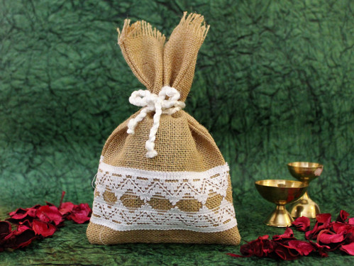 Hand Woven Small Lace Bag | Palkhi