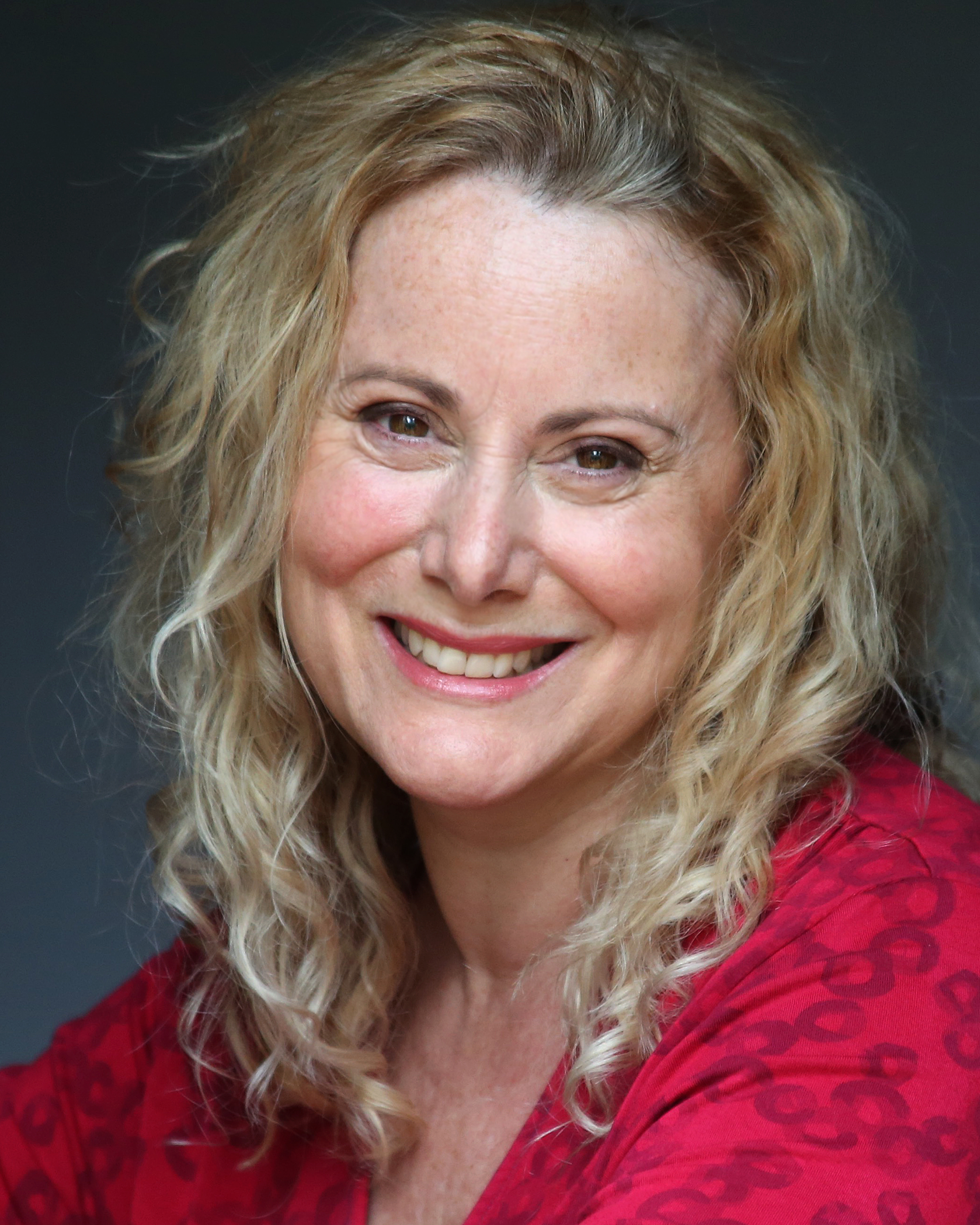 Ruth Curtis headshots