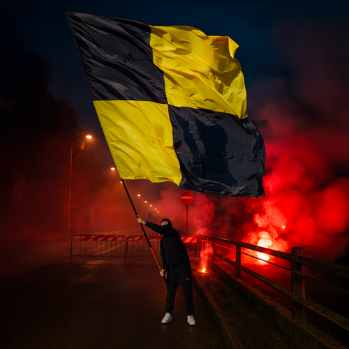4 CHECKED FLAG | Ultras Identity