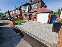 Block paving in manchester/Salefencing & Surfacing ltd
