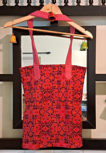 Fashionable silkscreen printed totes for everyday use #TB-SS-0026 | Alna