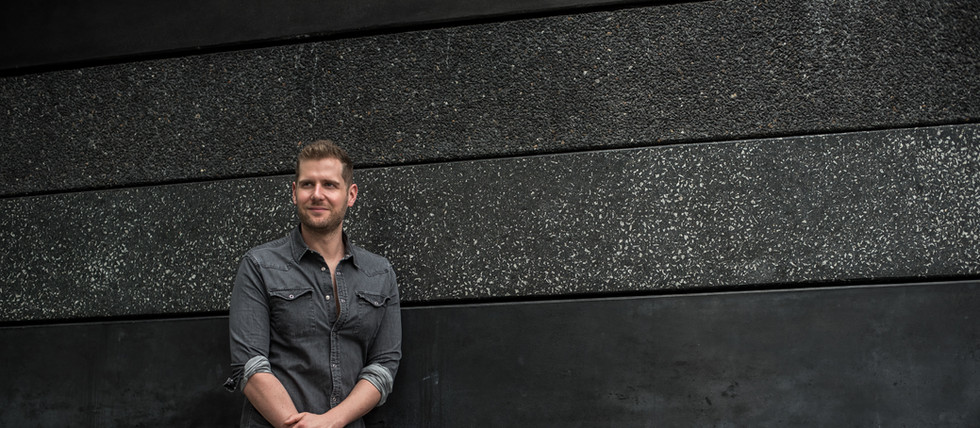 Rob Lake | World Famous Touring Illusionist