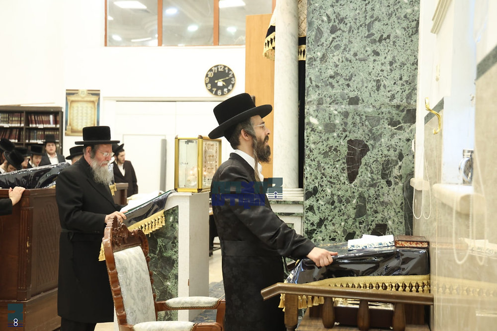 עפ"י קריאת הבד"ץ • עצרת התעוררות בחצה"ק זוועהיל לאור המצב אין ארץ ישראל