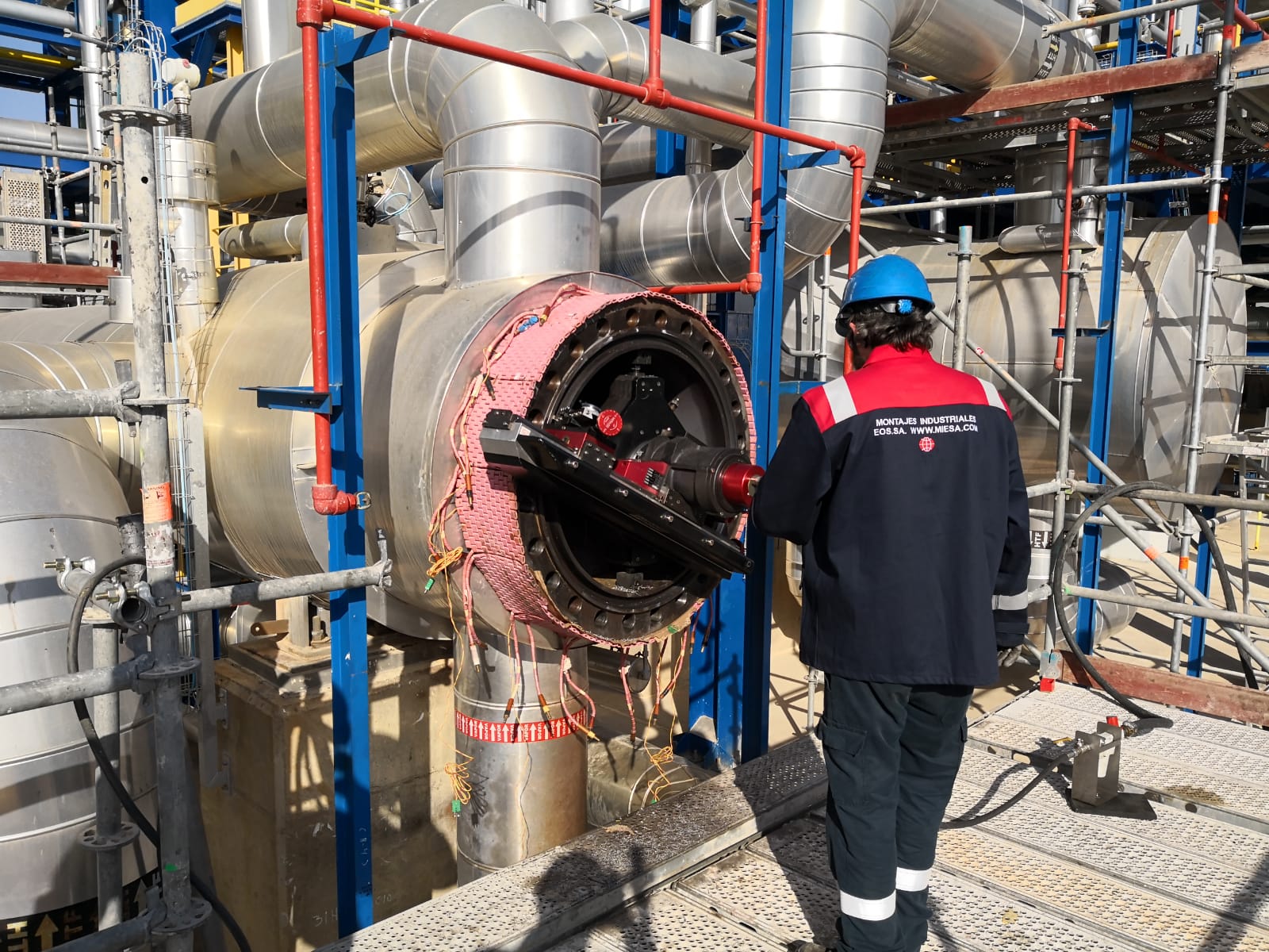 SERVICIOS: TRATAMIENTO TÉRMICO IN SITU DE SOLDADURAS