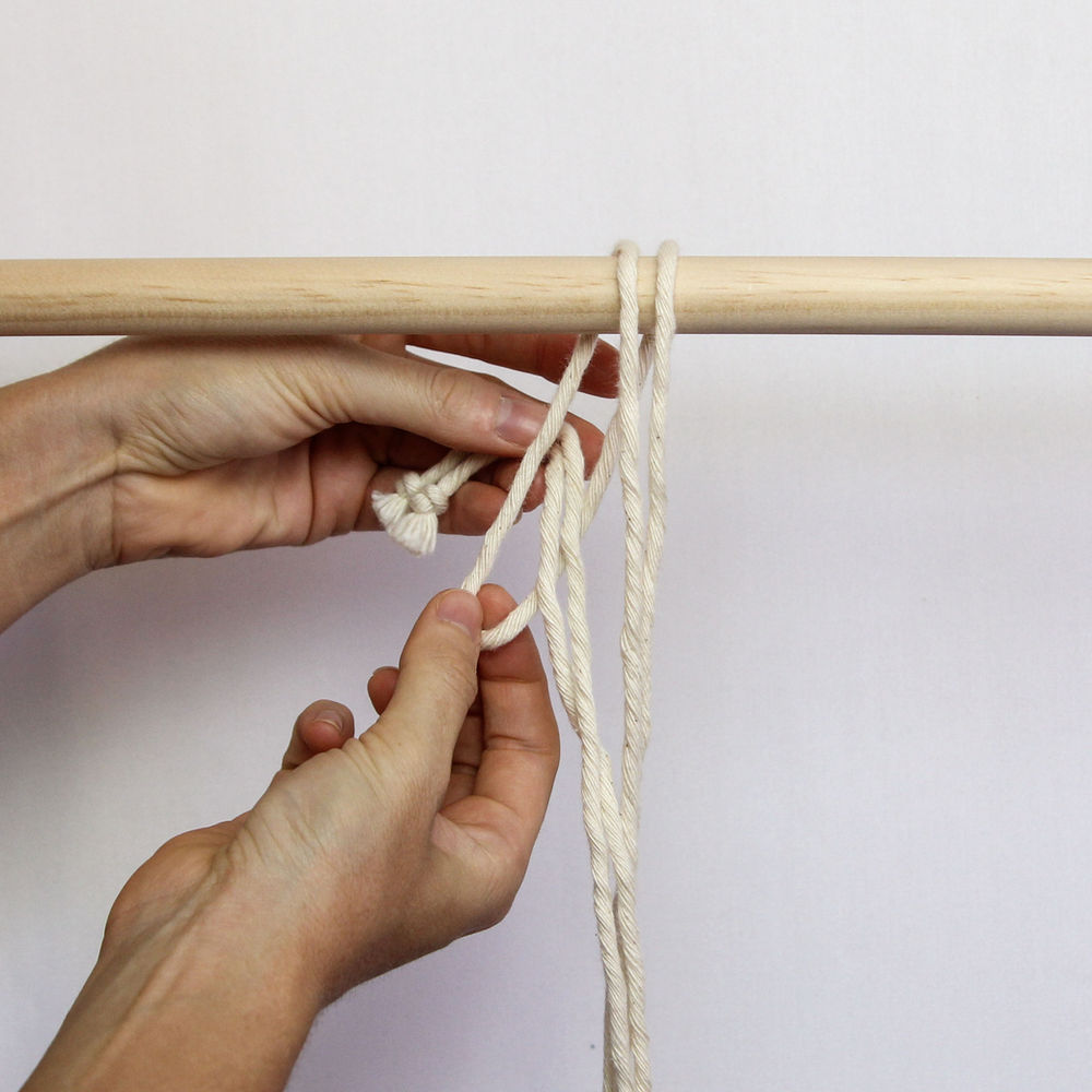How to Macrame the Larks Head