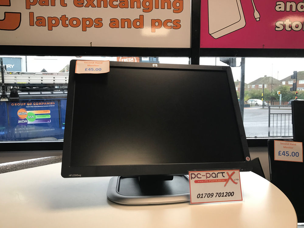 A wide range of second hand monitors