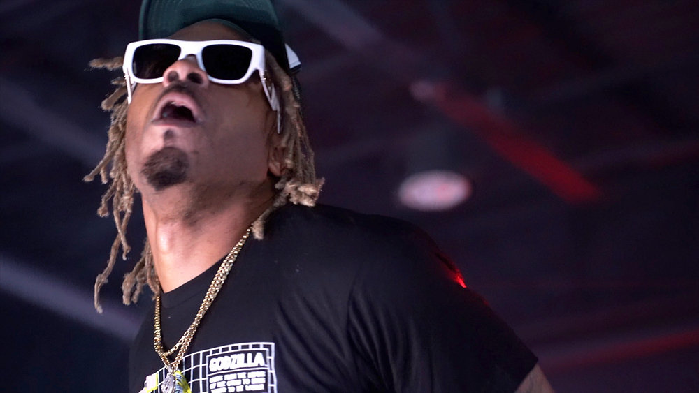 Shunn Gunn Reminds Us Of The 'Good Ol Days'