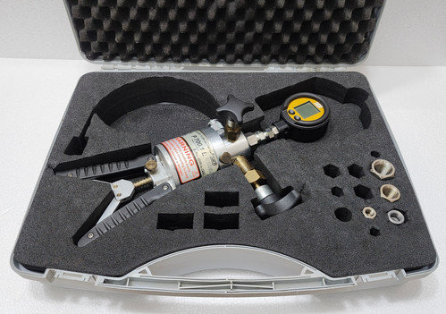 Sika P700.1L | Pressure Calibrator P 700.1 L | 700 bar | Versatile Marine