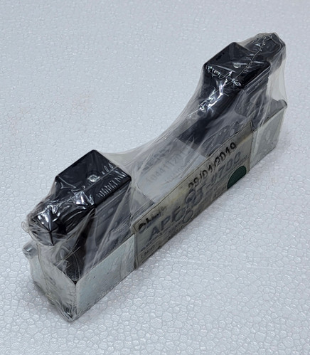 NEM HYDRALICS 1044112012 1044 CETOP2 Double Proportional Press. Red ...