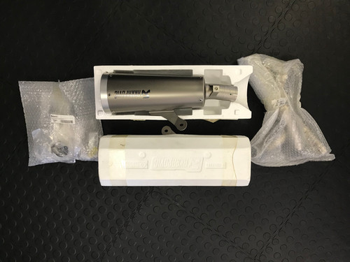 Yamaha V-max Akrapovic Exhaust | Smith's Motorcycles