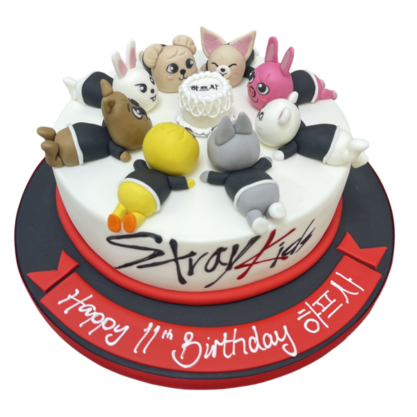 Custom Stray Kids Birthday Cake Bespoke K-Pop Celebration Cake UK ...