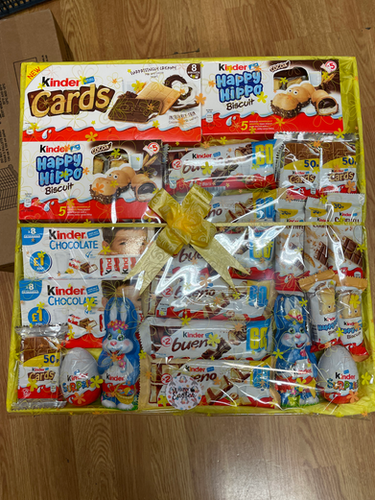 Kinder hamper £20 | Hilbornes Sweets