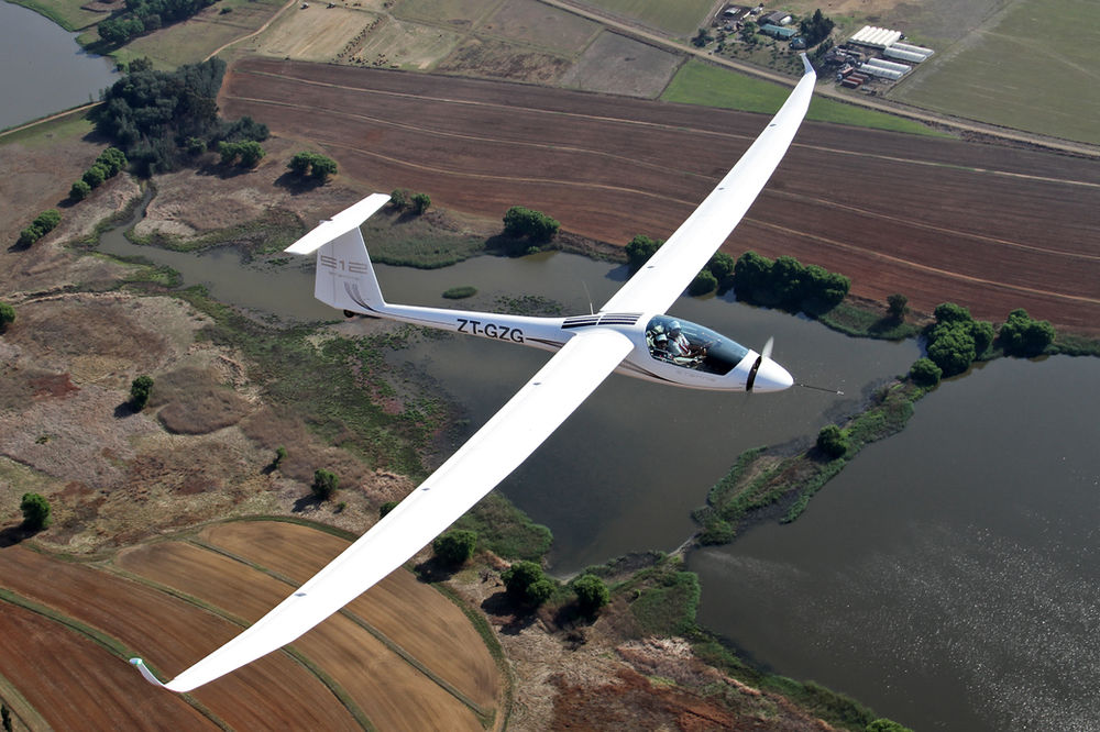 Stemme Twin Voyager S12 A True Glider With No Need For A Tow Plane