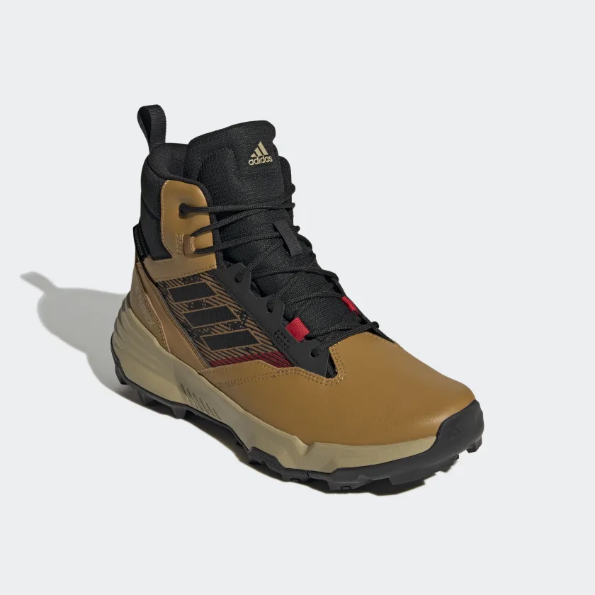 Adidas trek boot | clickskicks