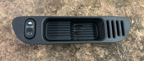 JAGUAR XK8/XKR (Convertible) Roof Switch & Sorround | Eurojag Limited