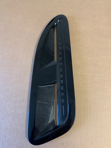 XJR(X351)/XFR (X250)/XKR (XK150) LH BONNET VENT | Eurojag Limited