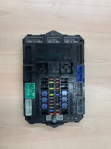 JAGUAR XF CJB (Central Junction Box) Front Fusebox (CX2314B476AE ...